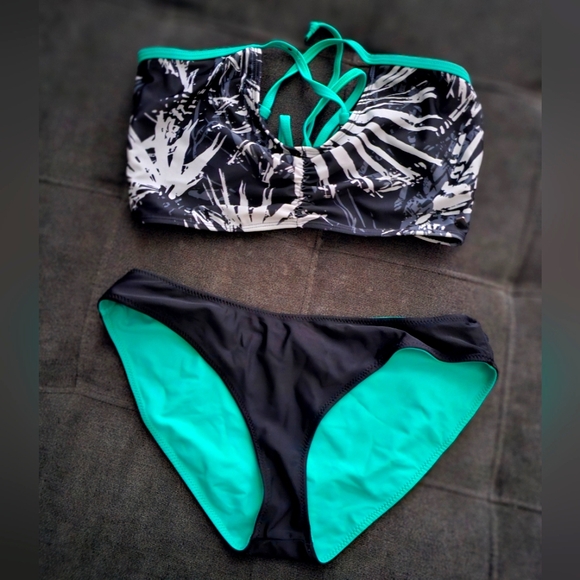 Fabletics | Swim | Fabletics Tropical Black And Green Bikini Set | Poshmark